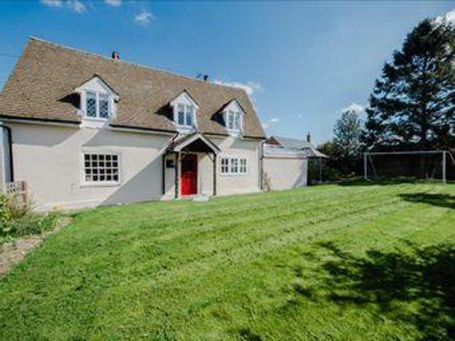 4 Bedrooms for sale in Buckingham Road, Bletchley, Milton Keynes MK3