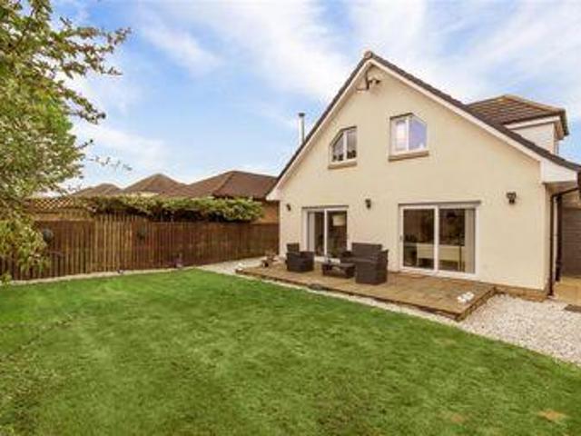 4 Bedrooms for sale in Burngrange Court, West Calder EH55