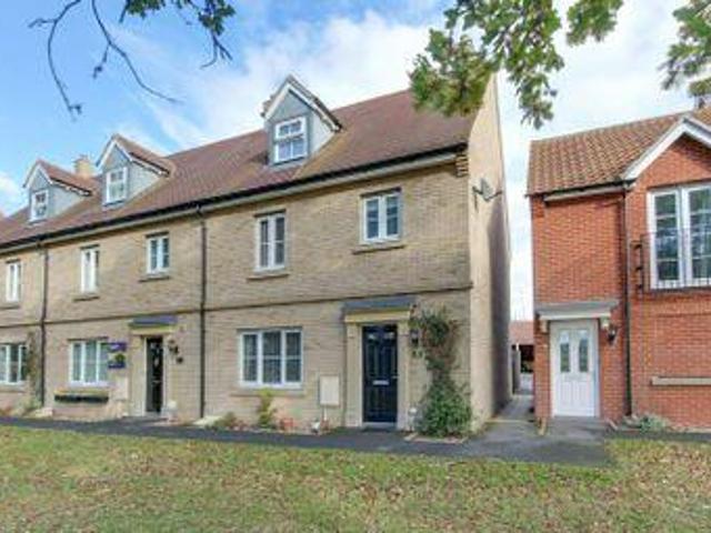 4 Bedrooms for sale in Cater Walk, Mile End, Colchester CO4