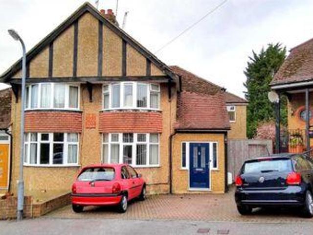 4 Bedrooms for sale in Cedar Walk, Hemel Hempstead HP3