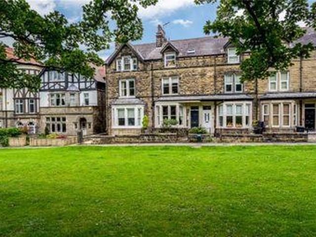 4 Bedrooms for sale in Dragon View, Harrogate, North Yorkshire HG1