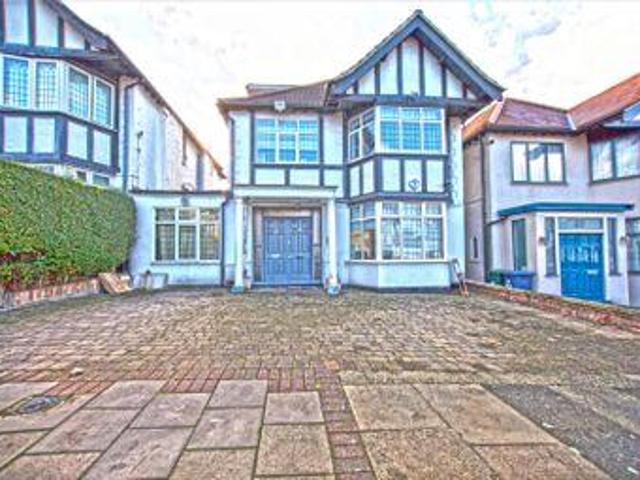 4 Bedrooms for sale in Faber Gardens, London NW4
