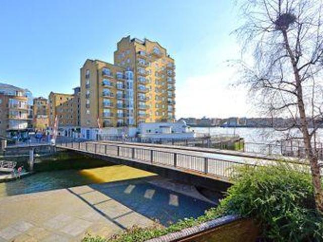 4 Bedrooms for sale in Goodhart Place, London E14