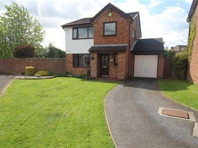 4 Bedrooms for sale in Greenacres, Preston PR2