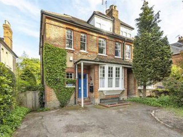4 Bedrooms for sale in Hadley Highstone, Hadley Highstone, Hertfordshire EN5