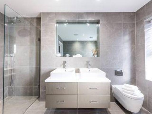 4 Bedrooms for sale in Hideaway Mews, Chiswick W4