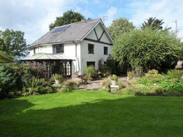 4 Bedrooms for sale in Holmes Chapel Road, Davenport, Congleton CW12
