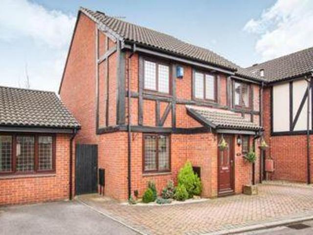 4 Bedrooms for sale in Homefield, Yate, Bristol BS37