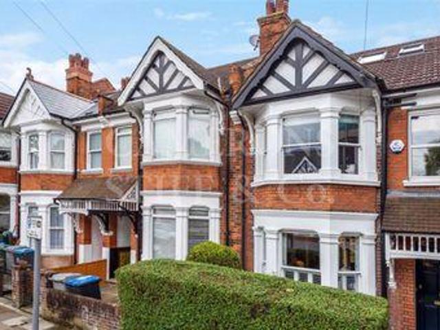 4 Bedrooms for sale in Kings Road, London NW10