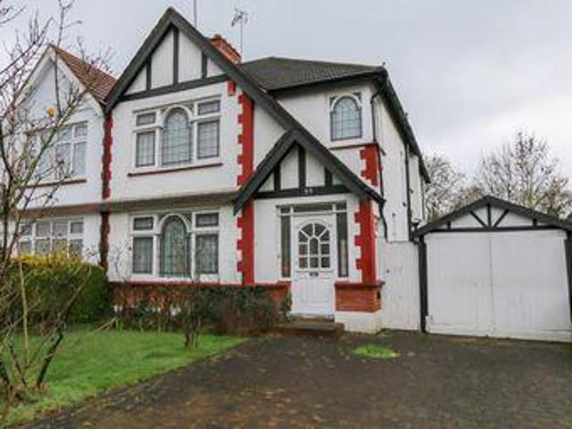 4 Bedrooms for sale in Kingsway, Wembley HA9