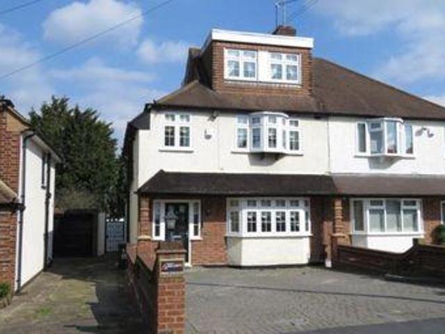 4 Bedrooms for sale in Lechmere Avenue, Chigwell IG7