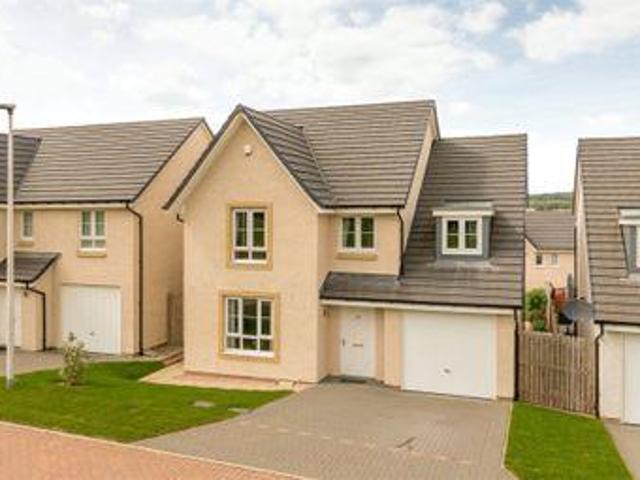 4 Bedrooms for sale in Lime Kilns View, Straiton EH17