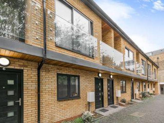 4 Bedrooms for sale in Lotus Mews, Archway N19