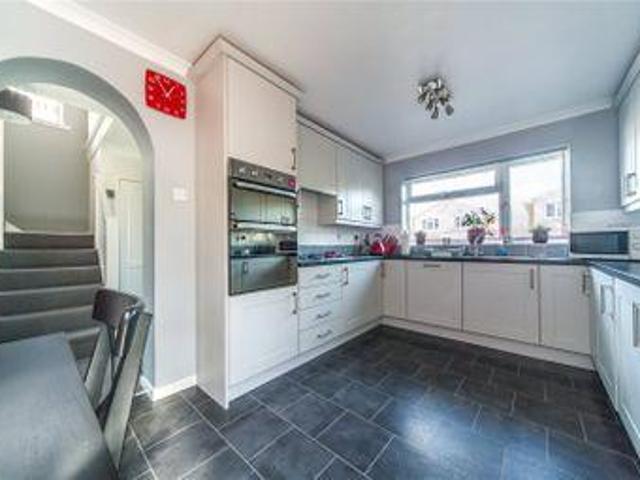 4 Bedrooms for sale in Lovelace Close, Parkwood, Rainham, Kent ME8