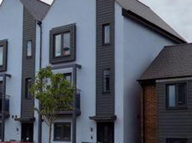 4 Bedrooms for sale in Parkes Court, Birchfield Way, Telford TF3