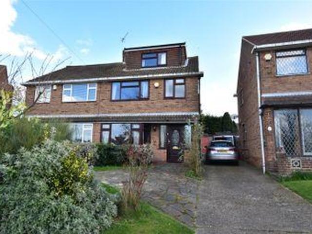 4 Bedrooms for sale in Patterdale Road, Fleet Estate Dartford, Kent DA2