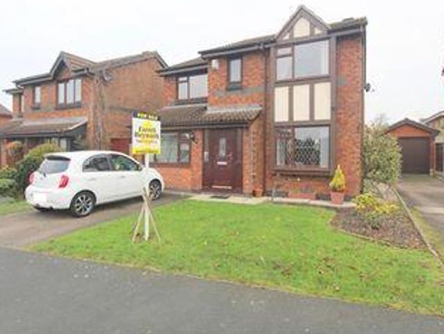 4 Bedrooms for sale in Pheasant Wood Drive, Thornton Cleveleys FY5