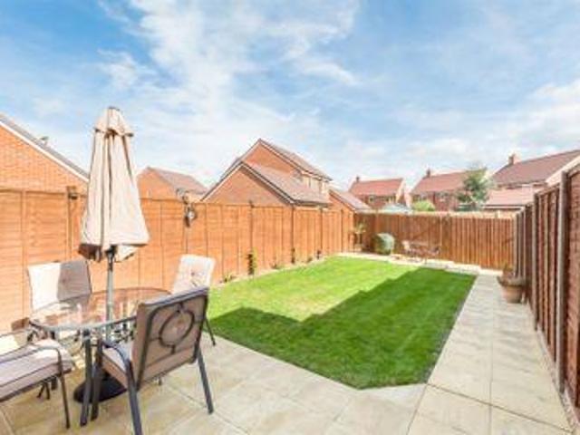 4 Bedrooms for sale in Primrose Place, Worthing BN13