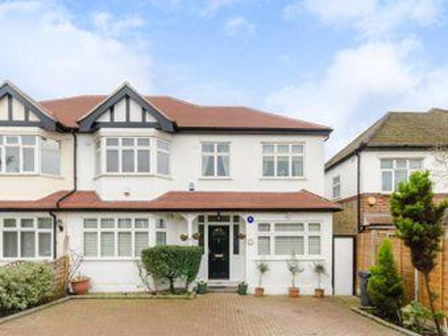 4 Bedrooms for sale in Roehampton Vale, Roehampton SW15
