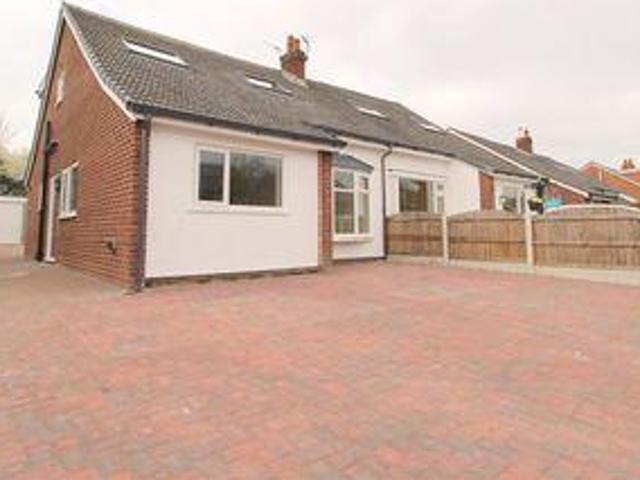 4 Bedrooms for sale in Ronaldsway, Preston PR1