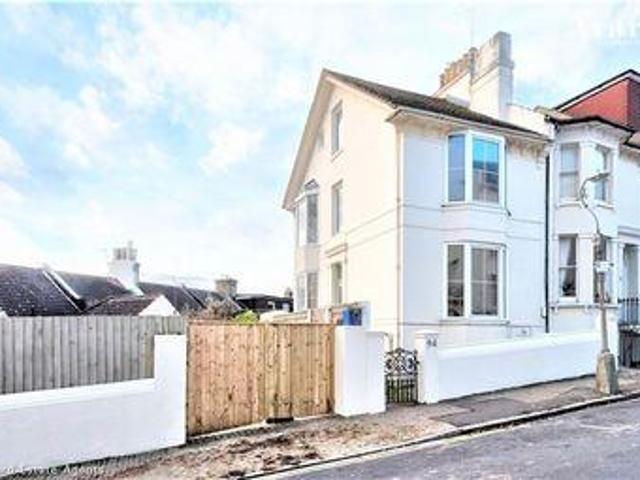 4 Bedrooms for sale in Roundhill Crescent, Brighton BN2