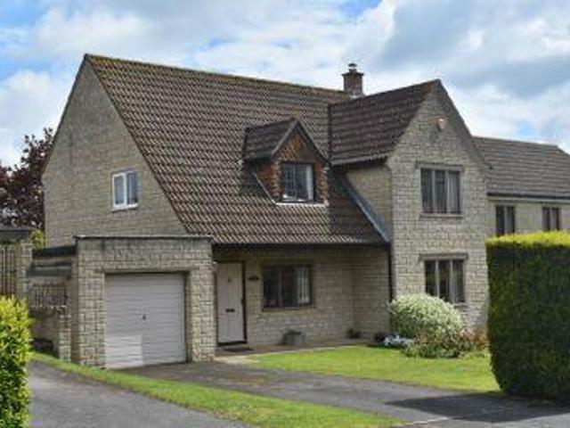 4 Bedrooms for sale in Stoneyhurst Drive, Curry Rivel, Langport TA10