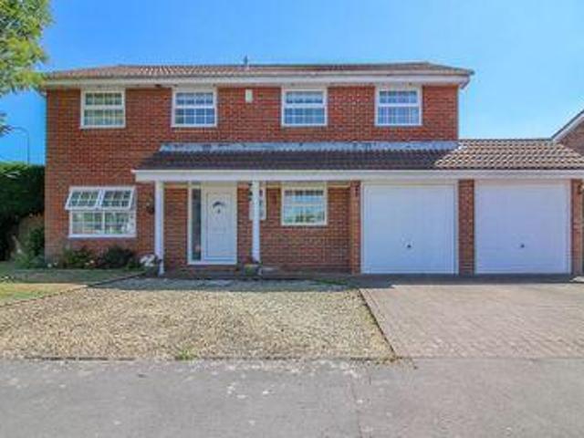 4 Bedrooms for sale in Saxons Acre, Warminster BA12