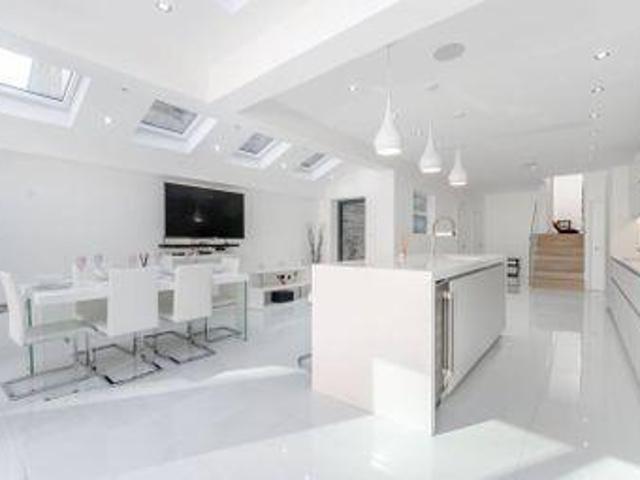4 Bedrooms for sale in Sedlescombe Road, Fulham SW6