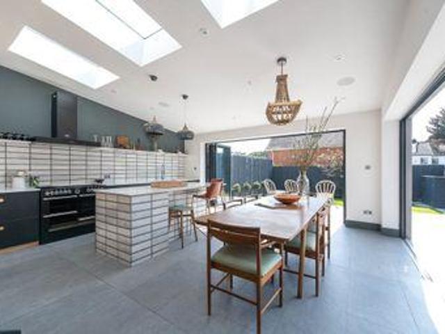 4 Bedrooms for sale in Sonia Gardens, London NW10