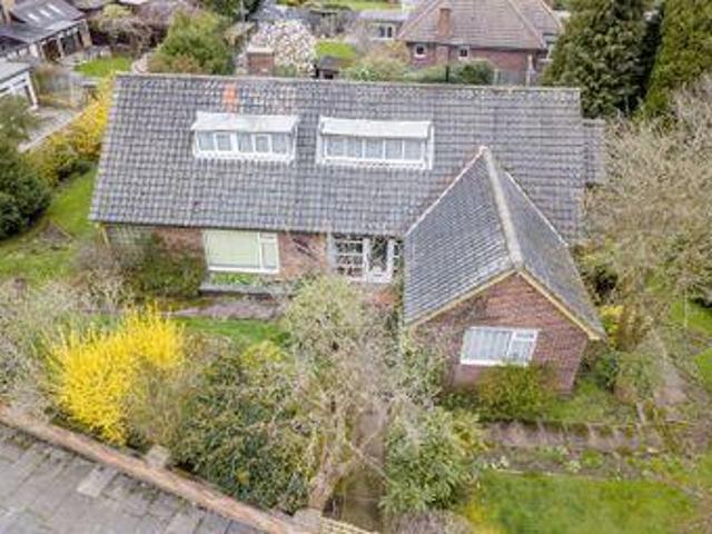 4 Bedrooms for sale in Tennyson Drive, Attenborough, Nottingham NG9
