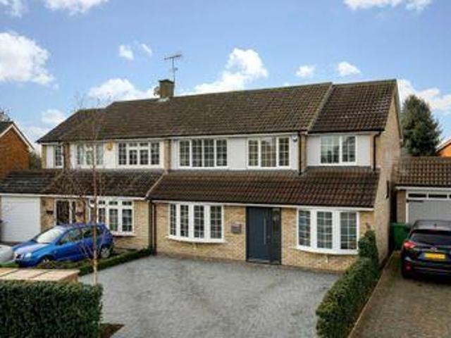 4 Bedrooms for sale in The Horseshoe, Hemel Hempstead HP3