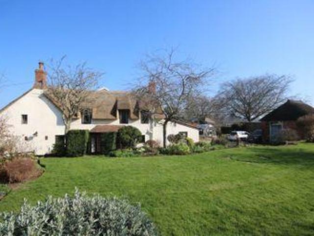 4 Bedrooms for sale in Wyndham Close, Long Street, Williton, Taunton TA4