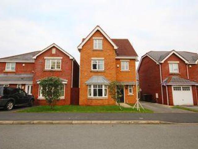 4 Bedrooms for sale in Weavermill Park, Ashton In Makerfield, Wigan WN4
