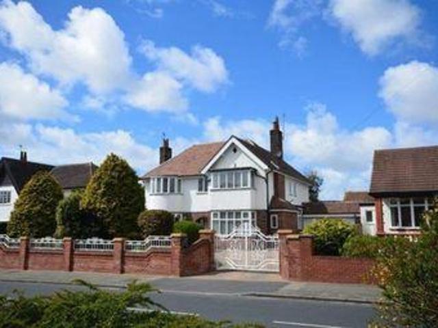 4 Bedrooms for sale in West Drive, Thornton Cleveleys FY5