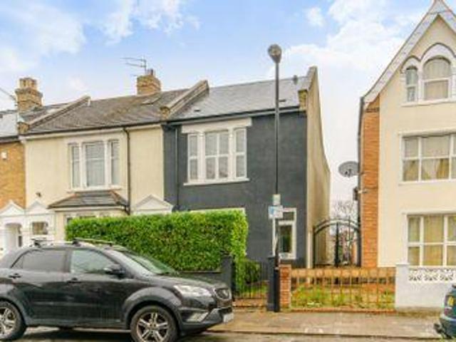 4 Bedrooms for sale in Whittington Road, Bounds Green N22