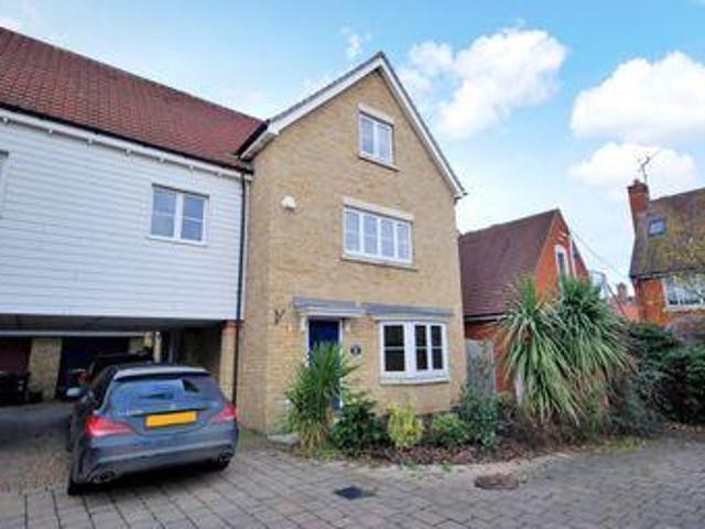4 Bedrooms for sale in Wilkes Way, Flitch Green, Dunmow CM6