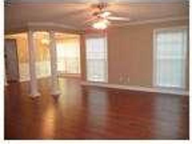 4 bedrooms House Large & Bright