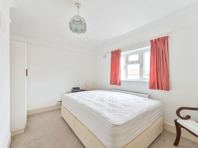 4 Bedrooms House semi detached for Rent in Lyon Park Avenue | Foxtons