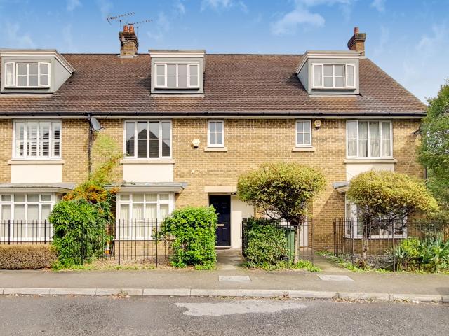 4 Bedrooms House terraced for Rent in Lady Aylesford Avenue | Foxtons