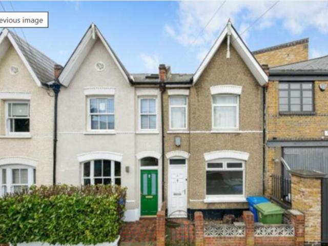 4 Bedrooms House terraced for Rent in Rye Road | Foxtons