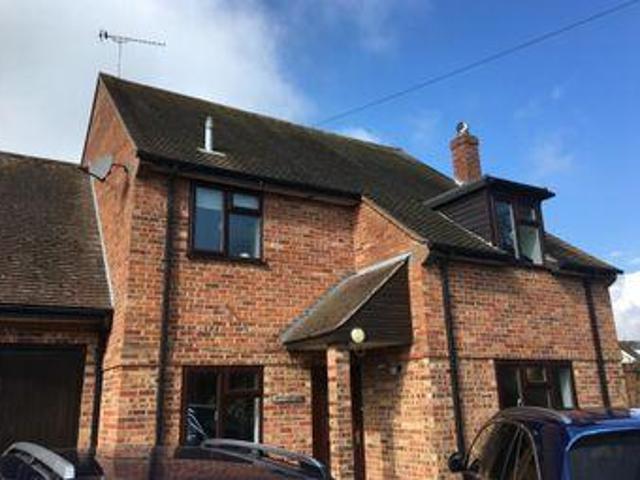 4 Bedrooms Link detached house for rent in Dunsomer Hill, North Moreton OX11