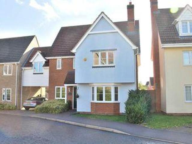 4 Bedrooms Link detached house for sale in Cherry Crescent, Dunmow CM6