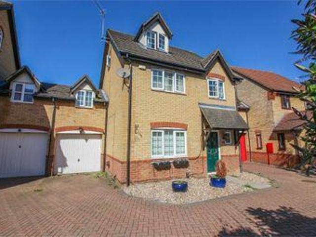4 Bedrooms Link detached house for sale in Denby Grange, Church Langley, Harlow, Essex CM17