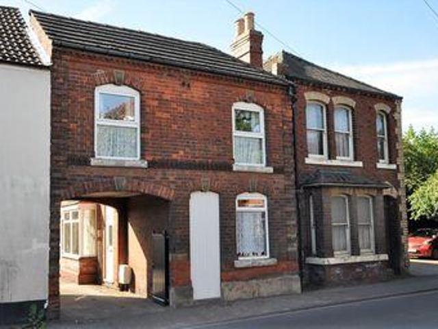 4 Bedrooms Link detached house for sale in Fieldside, Thorne, Doncaster DN8