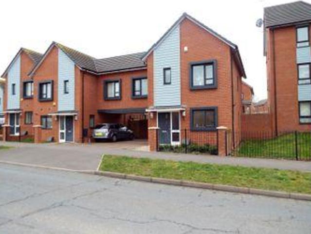 4 Bedrooms Link detached house for sale in Shannon Road, Birmingham B38
