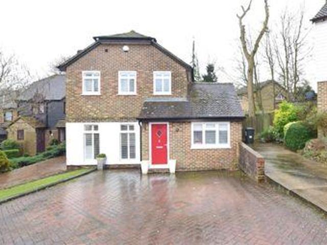 4 Bedrooms Link detached house for sale in Sheraton Court, Walderslade, Chatham, Kent ME5