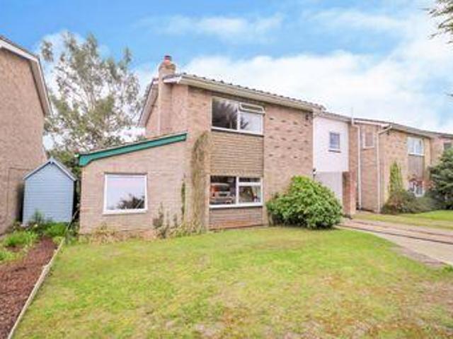 4 Bedrooms Link detached house for sale in Wivenhoe Road, Alresford CO7