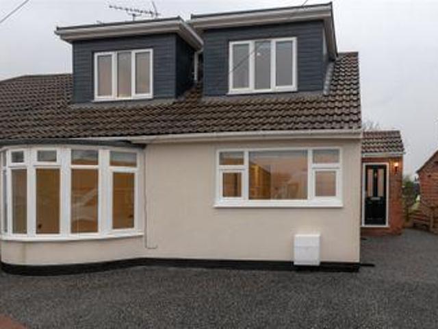 4 Bedrooms Semi detached bungalow for sale in Ashley Park Road, York YO31