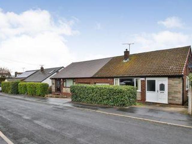4 Bedrooms Semi detached bungalow for sale in Leighton Avenue, Hollingworth Lake OL15