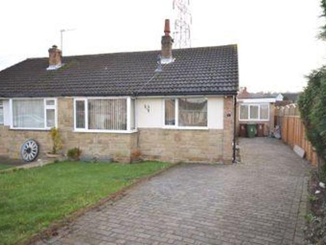 4 Bedrooms Semi detached bungalow for sale in Milton Close, Calder Grove, Wakefield, West Yorkshire WF4